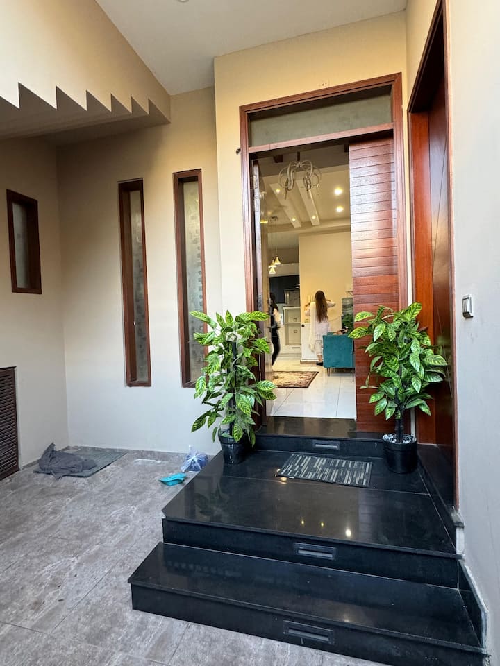 Devine Double Story House 4room - Karachi