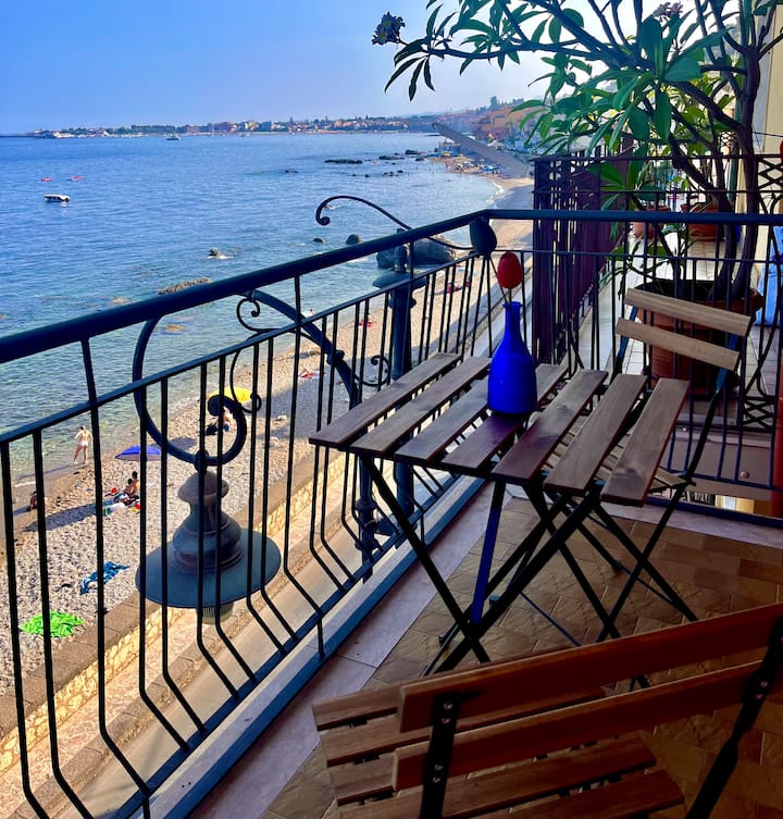 Margherita Apartments Frontemare - Taormina