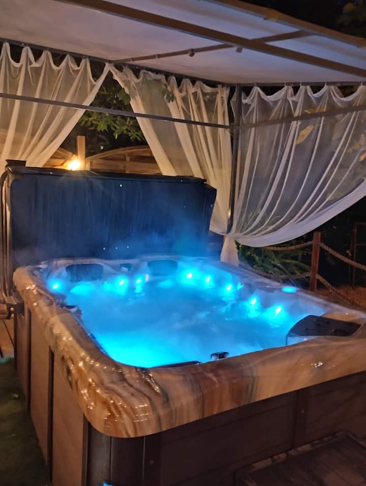 Détente Sous Le Figuier - La Valette-du-Var