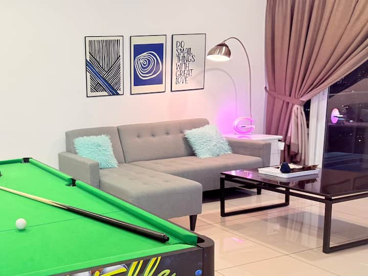 3 Mins Ciq 7pax/3+1,wifi/pool Table/smart Tv - Johor Bahru