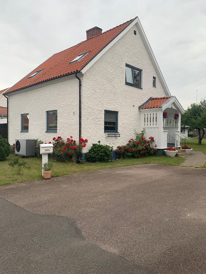Mysig öVervåning Med Egen Ingång - Falkenberg
