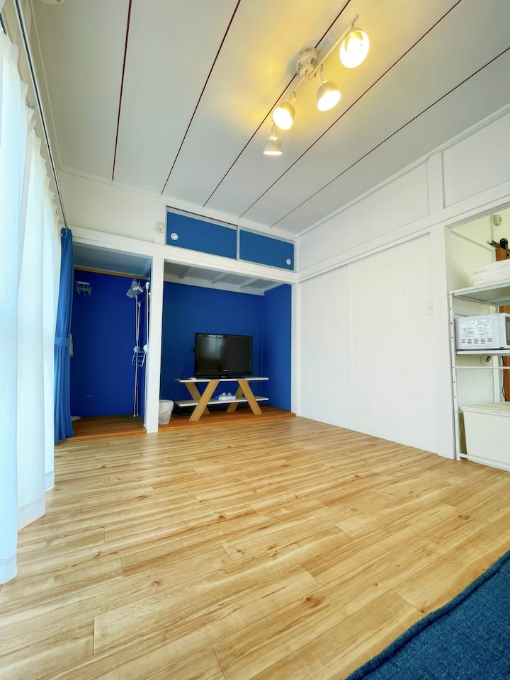 白浜海水浴場へ平坦徒歩5分
長期、ファミリー、ワーケーションに!プライベート一棟貸し
【無料駐車場】 - Shimoda