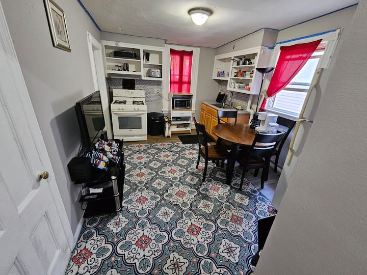 Private Room-10 Miles From Nyc With Parking - Paterson, NJ