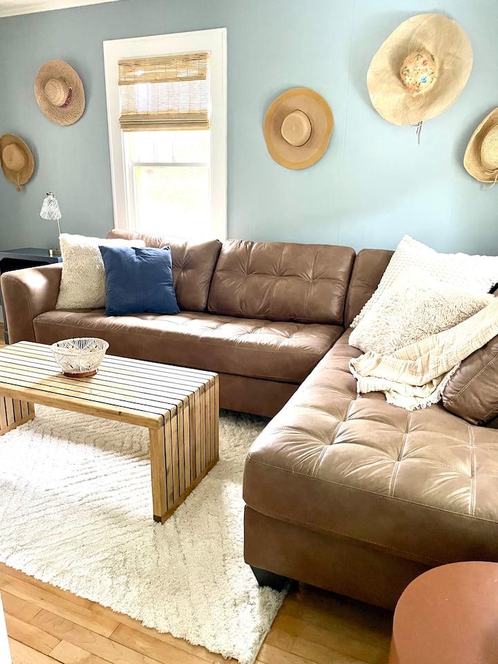 Beach Town Bungalow - Frankfort