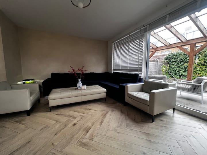 Familyhome 5 Rooms, Garden & Nearby The City - Purmerend