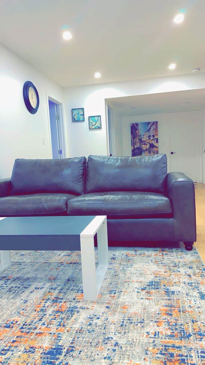 Private Luxury 2 Bedrooms Basement Suite Winnipeg - Manitoba