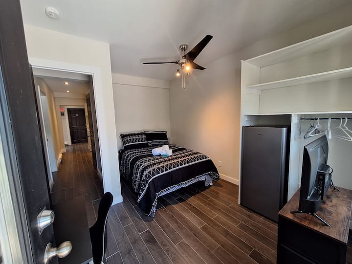 Superbe Chambre Meublée - Centre-ville Hull (731a) - Gatineau