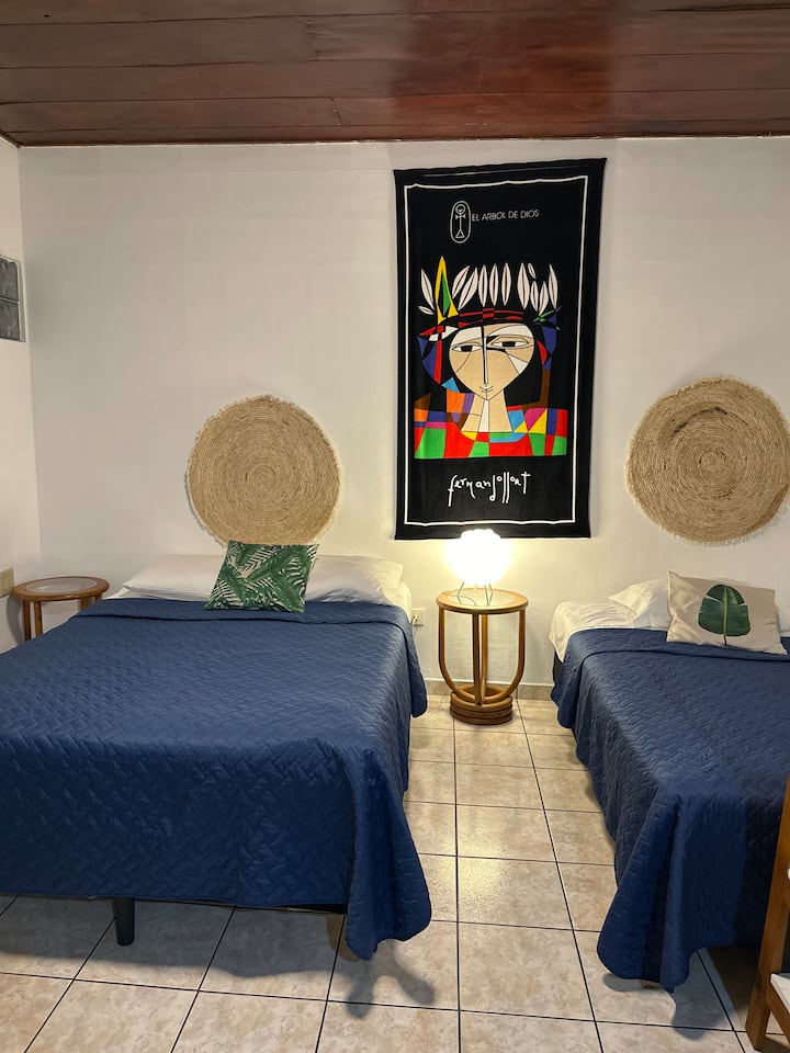Charly's Place 2 In La Zona Rosa - San Salvador