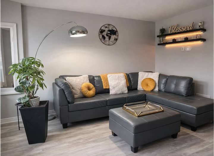Spacious Niagara Falls Family Escape - Niagara Falls