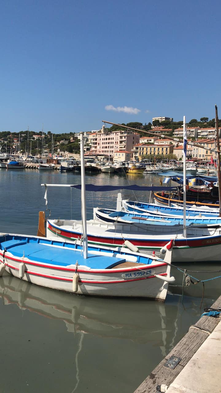 Appartement Dans Vieux Port De Cassis Climatisé ! - Cassis