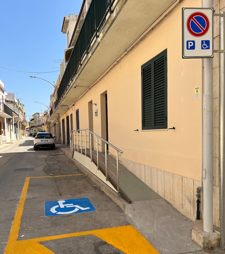 Appart. To Con 4 Camere Da Letto 3 Bagni 2 Cucine+ - Avola