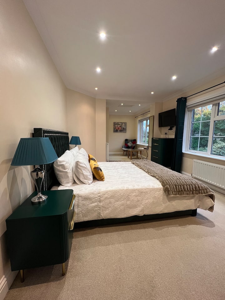 Homely En-suite Double Room - Tonbridge