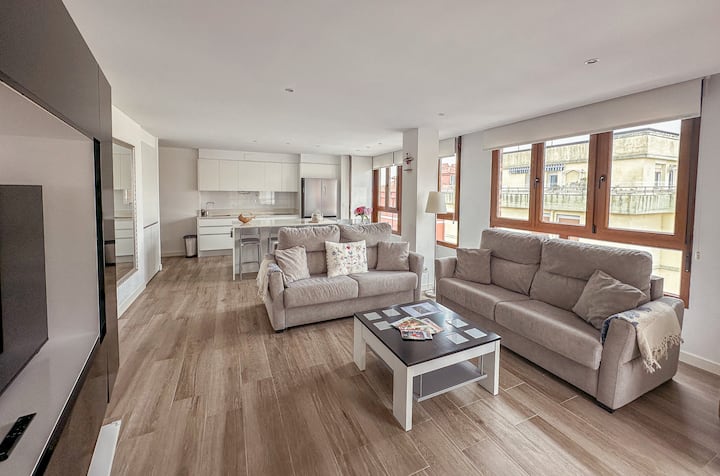 Somo Beach Apartment With Parking In Cantabria - Solares