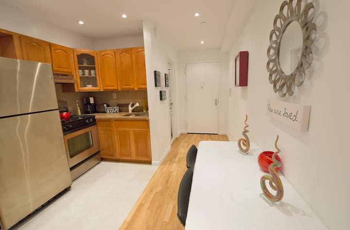 Stunning Modern Ues Area Steps From Central Park! - New York