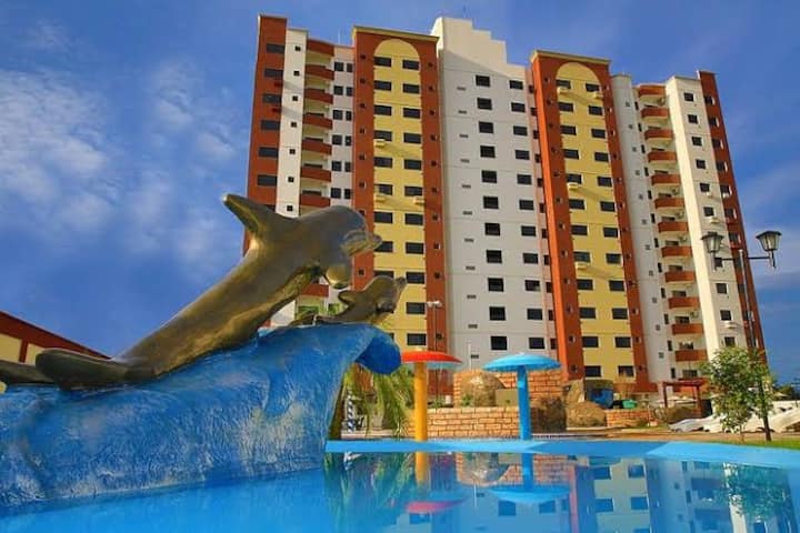 Apto 3 Quartos No Golden Dolphin - Caldas Novas