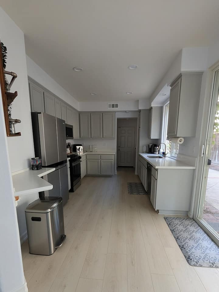 The Suburban Dream! - Mission Viejo, CA