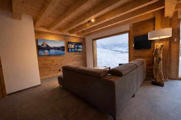 Chalet, Les Crozats (Summit Side) - Morzine