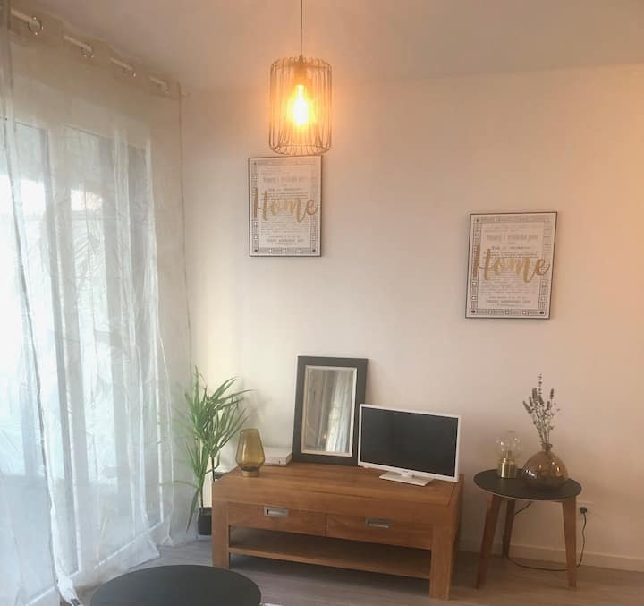 Agréable Chambre Cosy Centrale - Saint-Jouan-des-Guérets