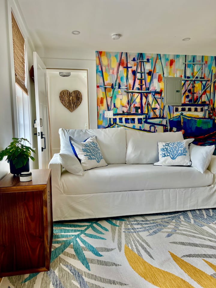 New! Ac, 2 Bed, Downtown By Harbor (6p) - Beverly