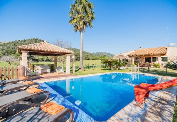 Maravillosa Villa Entre Montañas Con Piscina - Mallorca