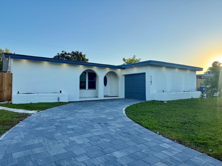 Sawgrass Mini Guest Apartment - Plantation, FL