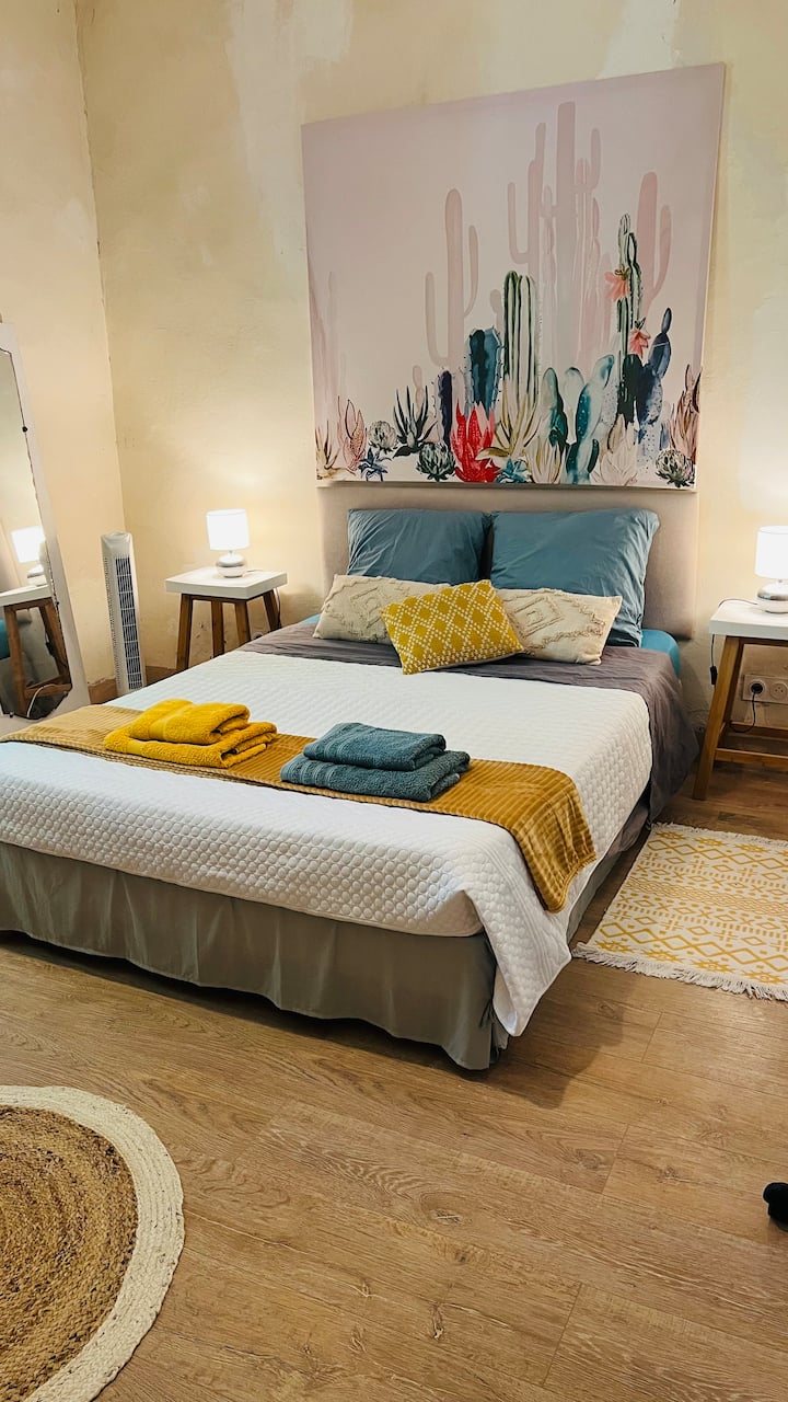 Chambre Tranquille Au Mas Losange - Orange, France