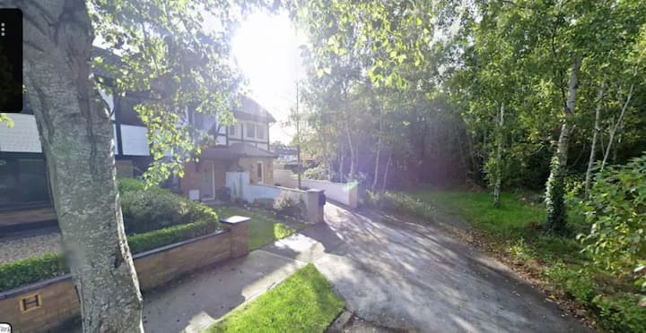 Cosy Double Bedroom In Heart Of Castleknock, D15 - Dublin
