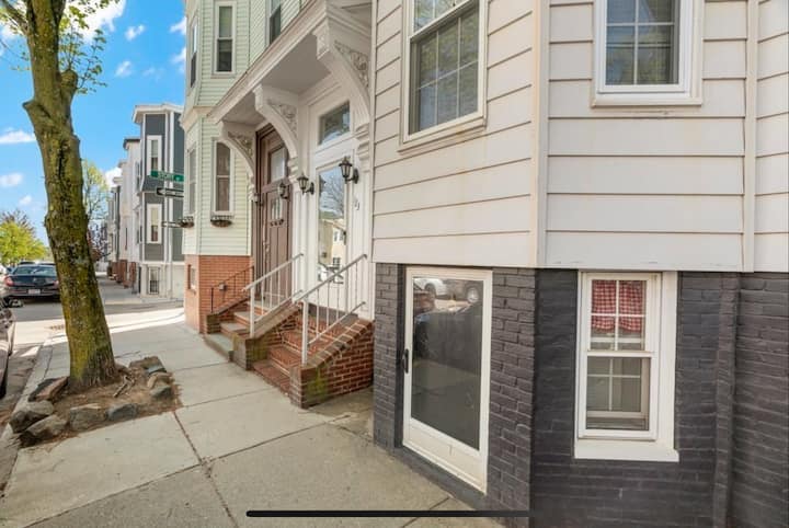 Southie 3 Bed Single Family W/ Back Patio - Boston, MA