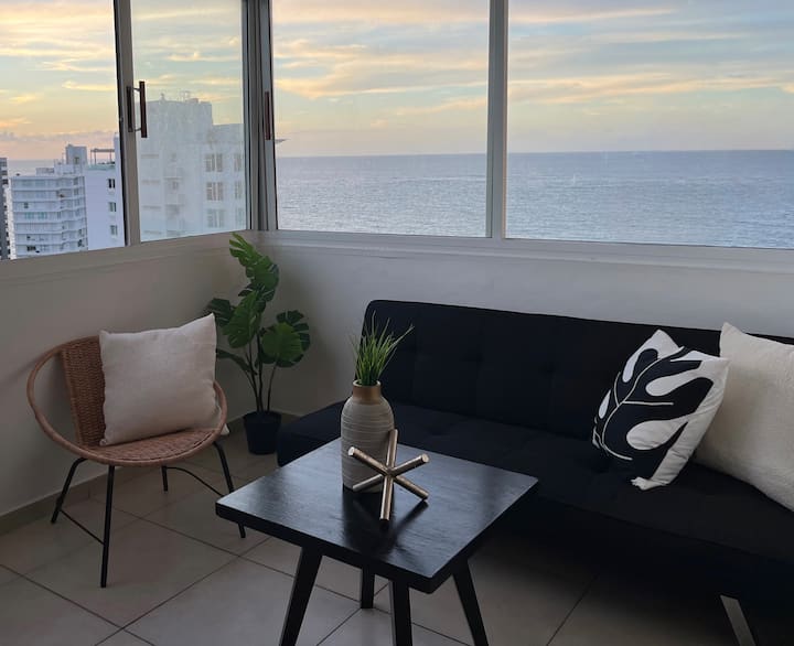 Ocean & City View Studio In Condado, San Juan - San Juan