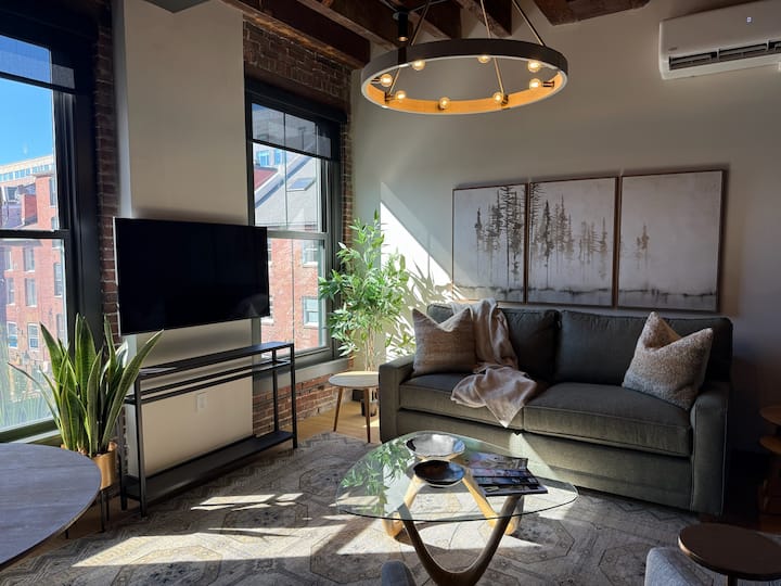 Old Port Loft - 302 - Long Island, ME