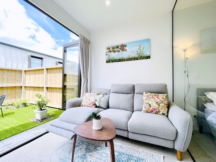 Brand New Townhouse In Grey Lynn - Auckland