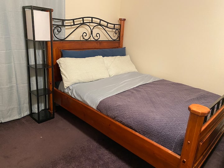 Master Room + Private Entrance - Fresno, CA