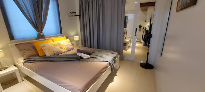 Cozy 1-bedroom: Relax & Unwind, Netflix Heatedpool - Amadeo