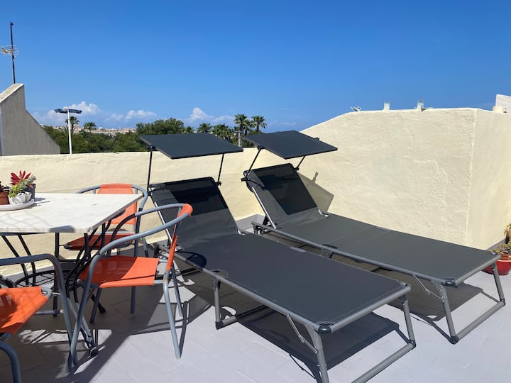 Casa Dos Plantas Con Solárium - Torrevieja