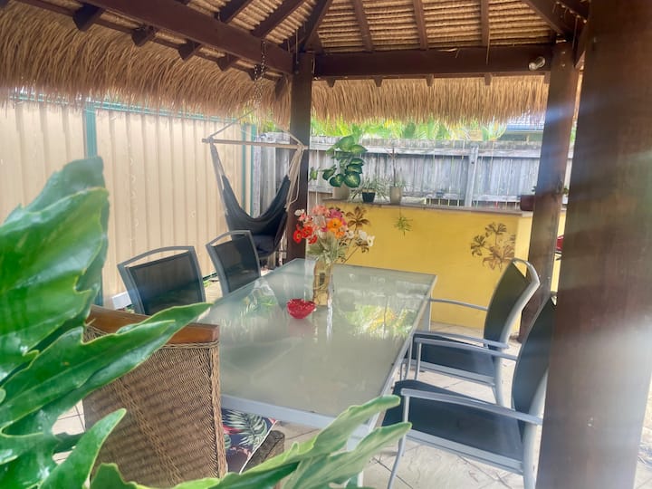 Relax In A 2 Br Guesthouse
5 Min Walk To The Lake - Coolangatta