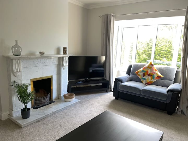 Spacious 5br House Near City Centre - Galway