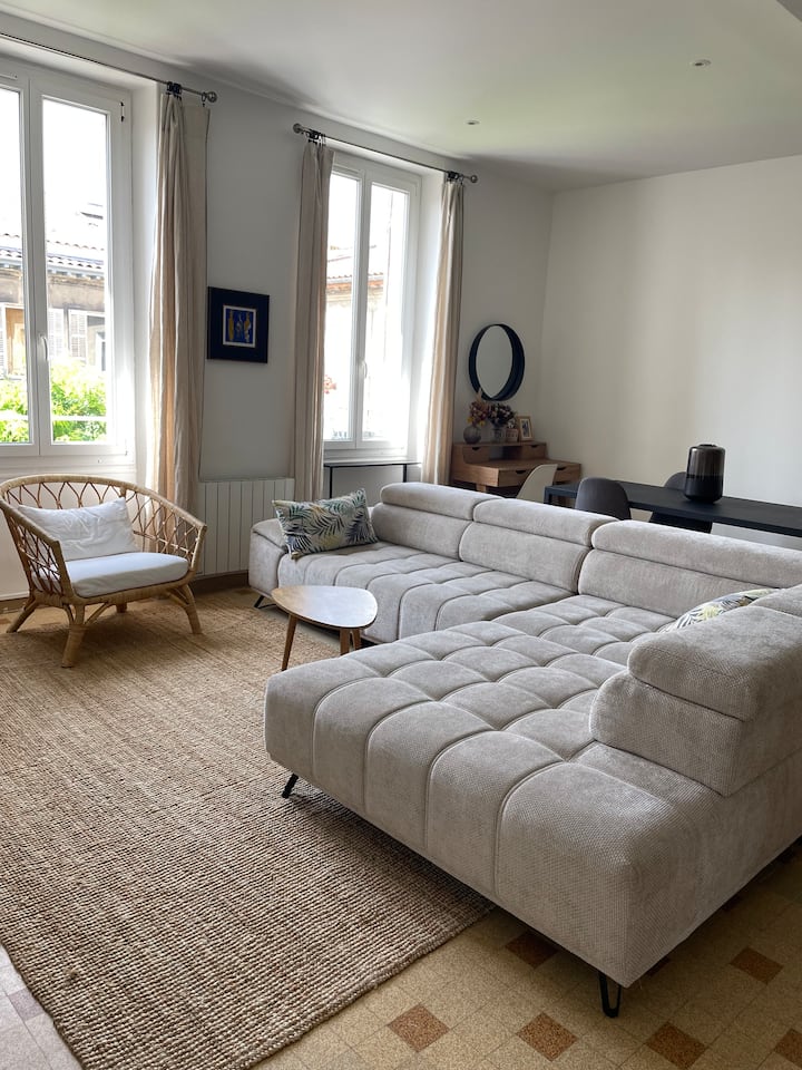 Duplex Pour 6 Personnes Rue Paradis + Parking - Plages de Marseille Prado