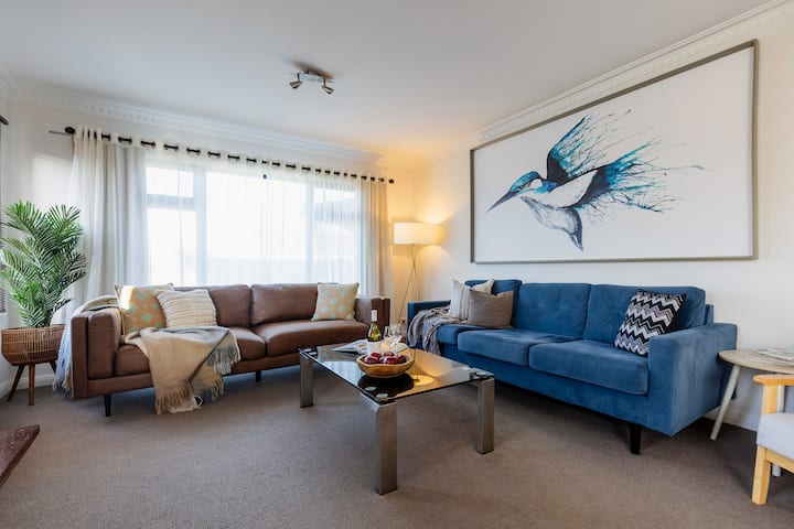 Charming Home On Percy - Aberdeen