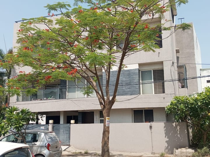 Gulmohar Villa - Indore