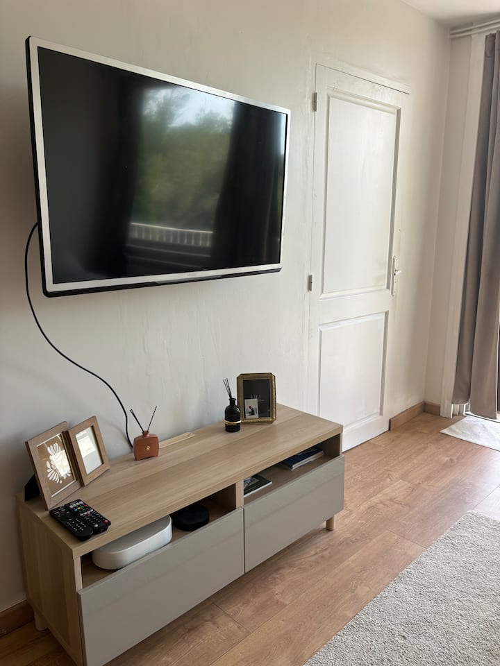 Jolie Appartement T2 Très Lumineux - Marseille