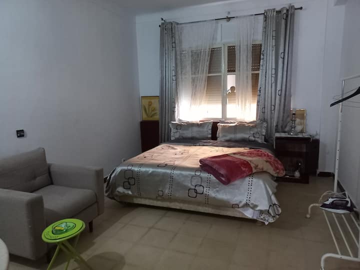 Réception Chaleureuse Dans Notre Chambre D'ami - Tánger