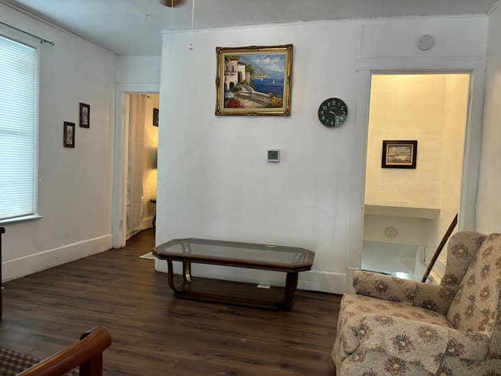 Charming One Bedroom Home - Springfield, IL