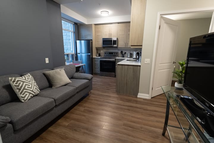 Cozy Getaway Near The Falls - Niagara Falls