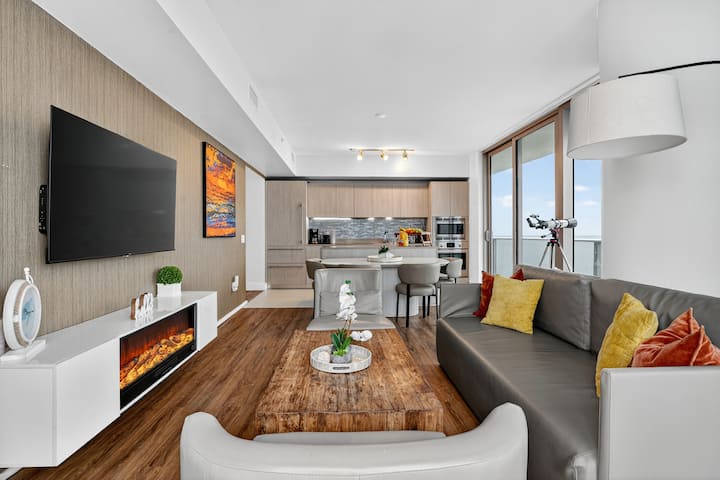 Ventur Luxe Condo L Oceanview | Lyfe Beach Resort - Aventura, FL