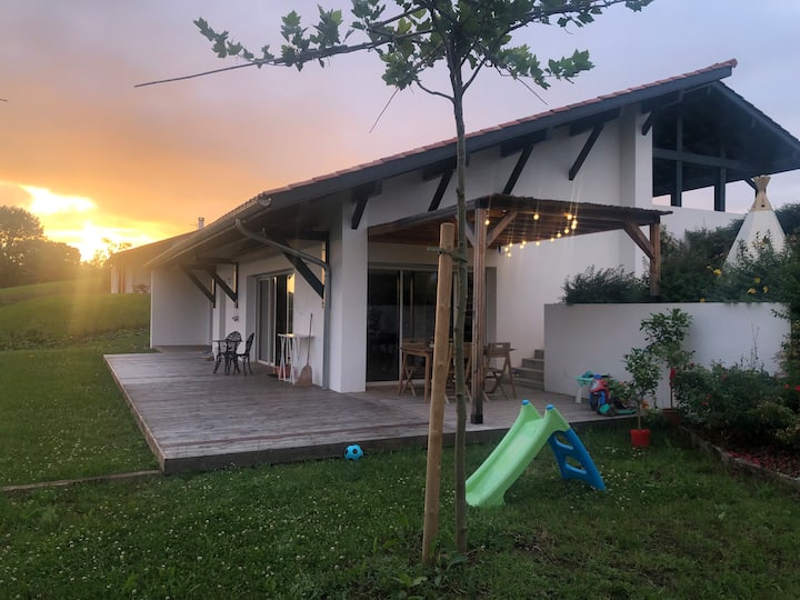 Maison Familiale Vue Montagne - Pays basque français