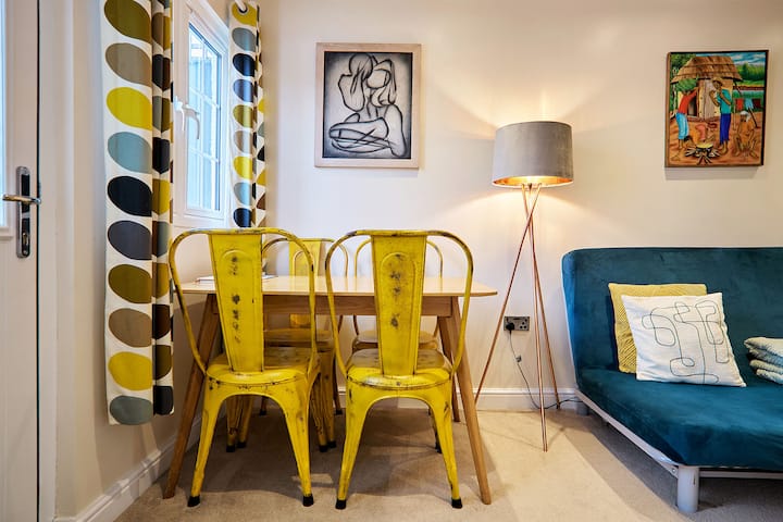The Annex @ Charles Road, Frome. - Warminster