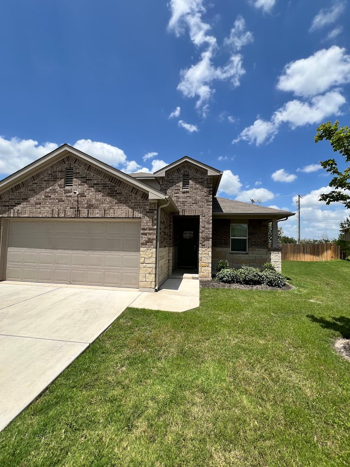 Family Friendly Home! - Georgetown, TX
