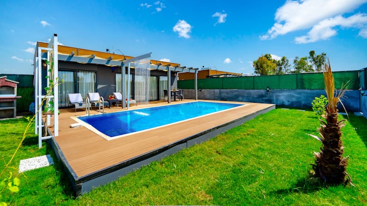 Fethiyede Merkezi Konum Villa 4 - Fethiye