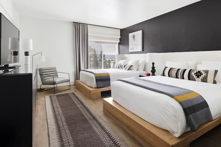Highland Haven W/ Prime Ski Slopes Access, Pets! - Teton Village, WY
