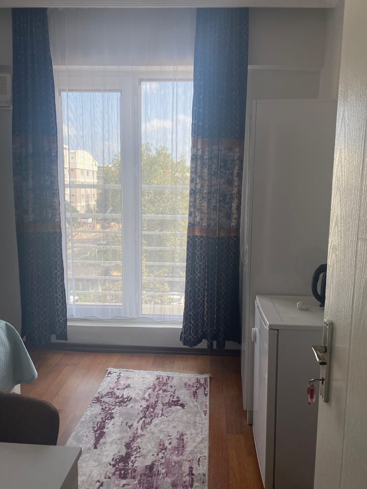Temiz Apart Odası Bayanlar Için - Antalya